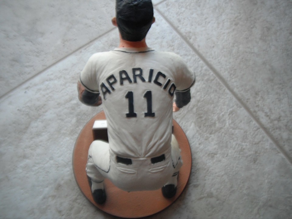 Luis Aparicio Gartlan Statue #180 Chicago White Sox Autographed Hall of Famer | eBay