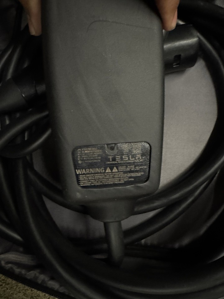 OEM Gen 2 Tesla Mobile Charger w/ 5-15 | eBay