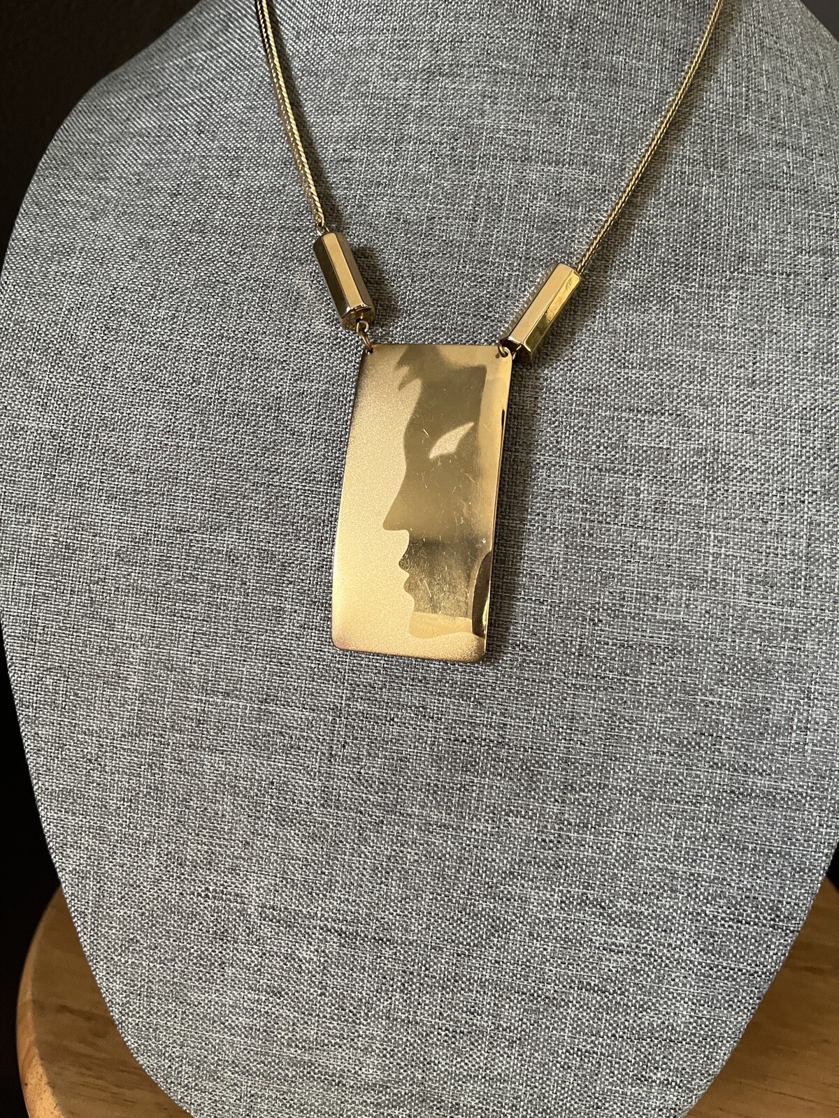 Vintage Face Profile Pendant Necklace 80s Gold Tone F… - Gem