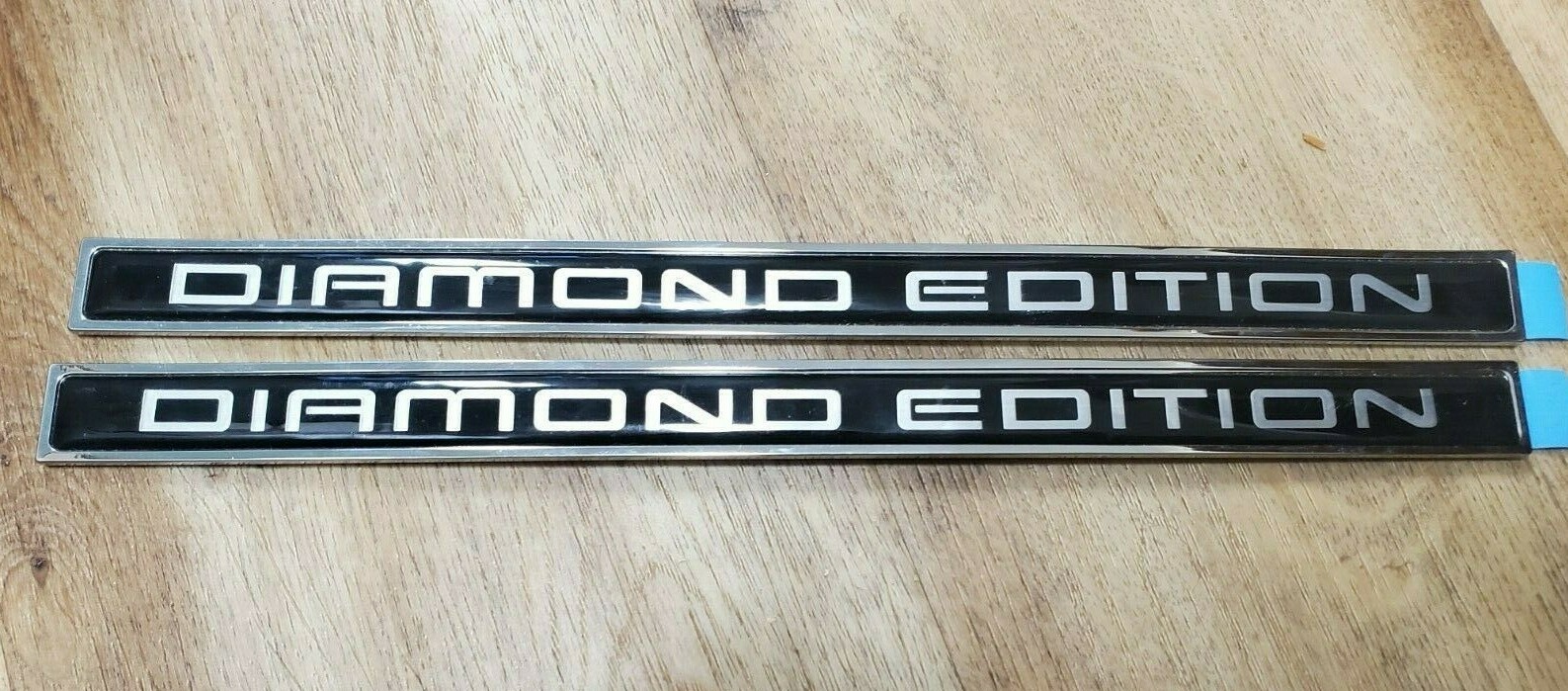 Set of 2 NOS Genuine GM GMC Jimmy Diamond Edition Nameplate Emblem 2000 ...