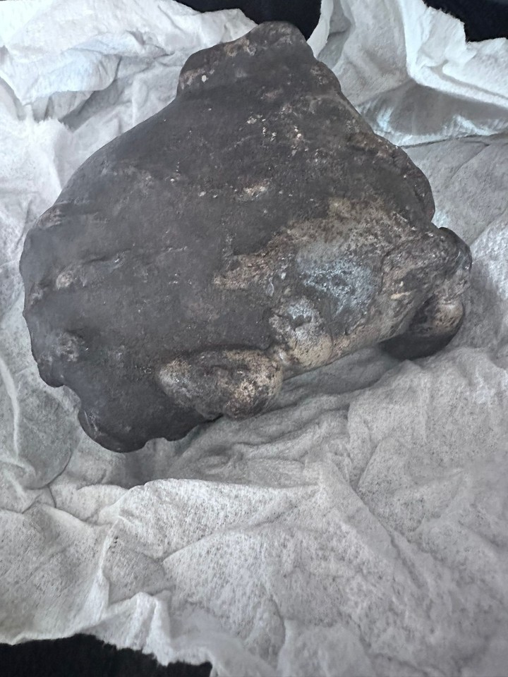 Large Space Rock Meteorite, space rock, meteorite, moon rock, mars rock ...