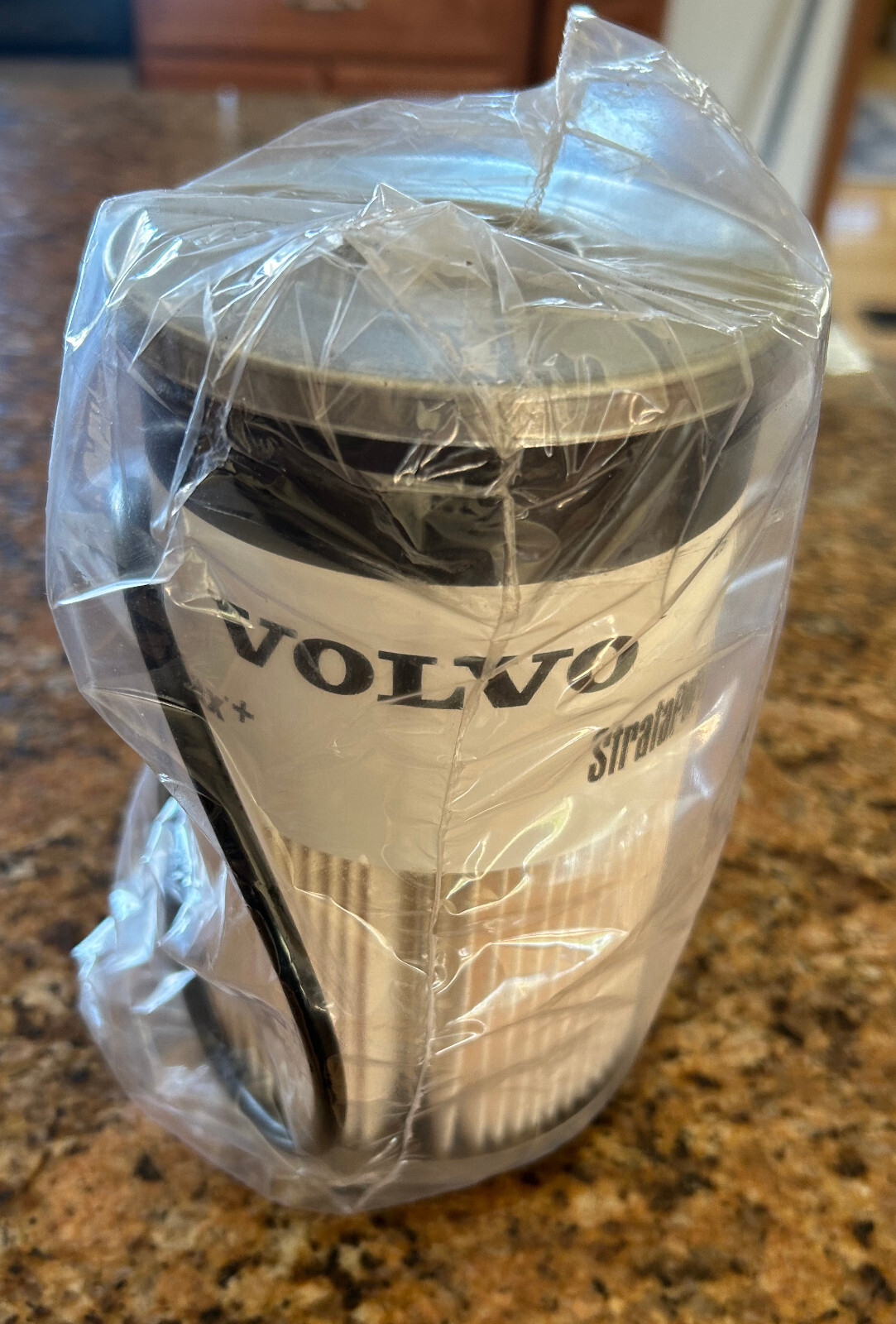 VOLVO 21737499 - Fuel filter cross reference