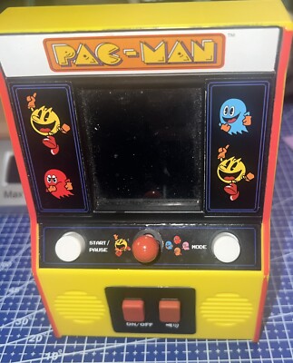 Basic Fun Arcade Classics Pac-Man Color LCD Retro Mini Arcade Game ...