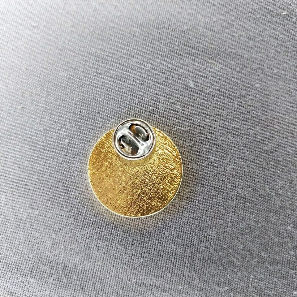 1997 International Toronto Canada Snowmobile Congress Metal Lapel Hat ...
