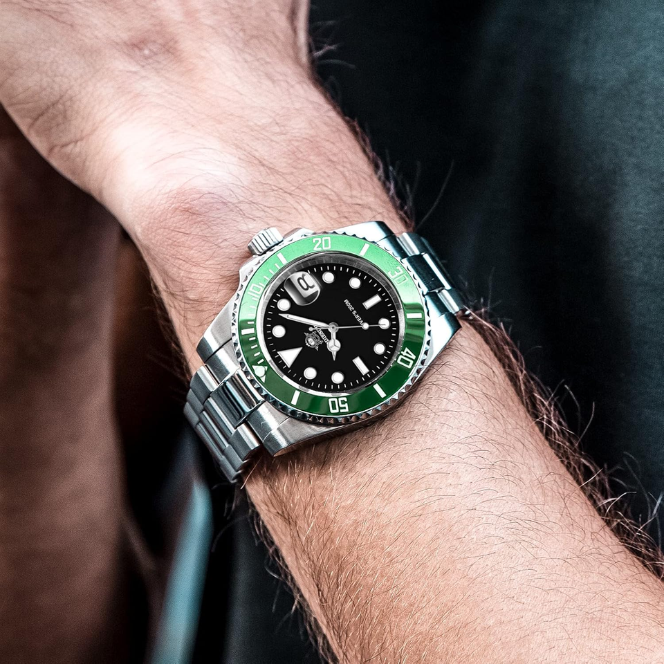 Quartz Dive Watch for Men Diver 200 M Steel Strap Luminous Multicolors ...