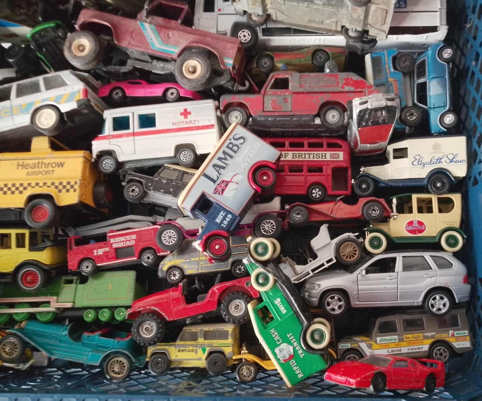 ORIGINAL VINTAGE DIECAST TOY JOB LOT DINKY CORGI BUDGIE etc CARS BUSSES ...