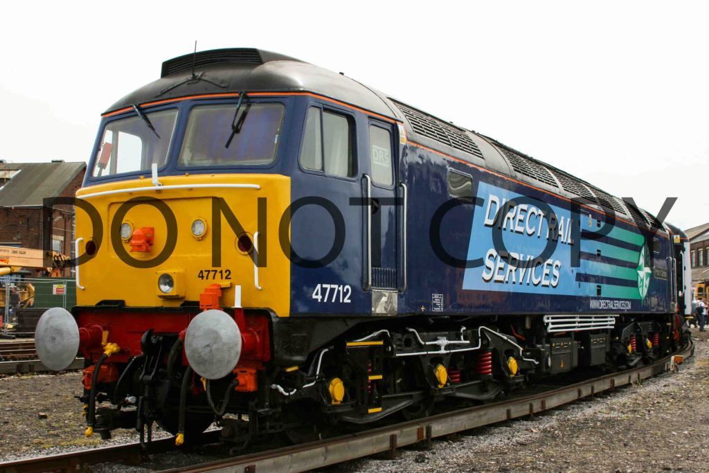 UK DIESEL TRAIN RAILWAY PHOTOGRAPH OF CLASS 47 47712 LOCO. RM47-2034 | eBay