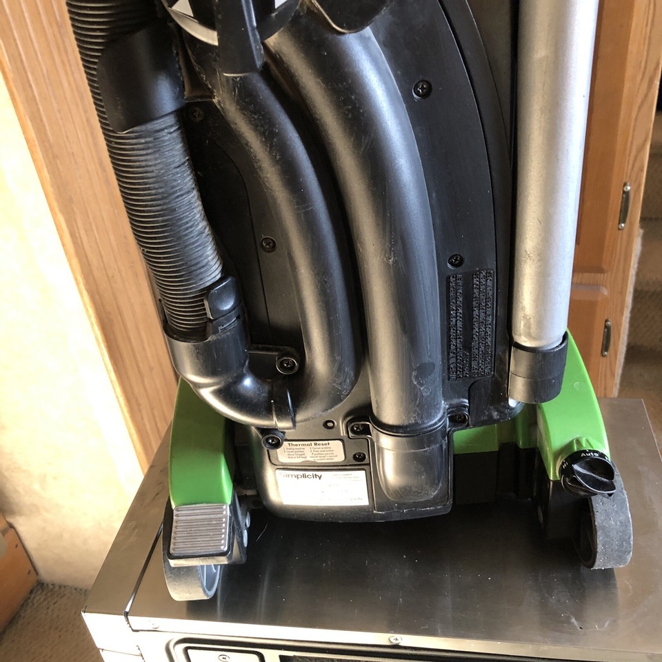 SIMPLICITY Fetch S30 PET UPRIGHT VACUUM CLEANER S30PET Made in USA MSRP ...