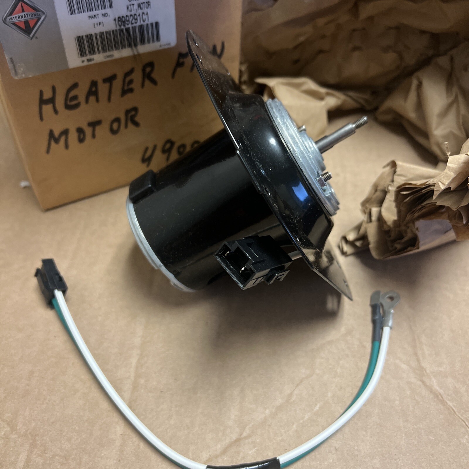 GENUINE INTERNATIONAL BLOWER MOTOR 1699291C1 KIT (Harness 1698902C91 ...