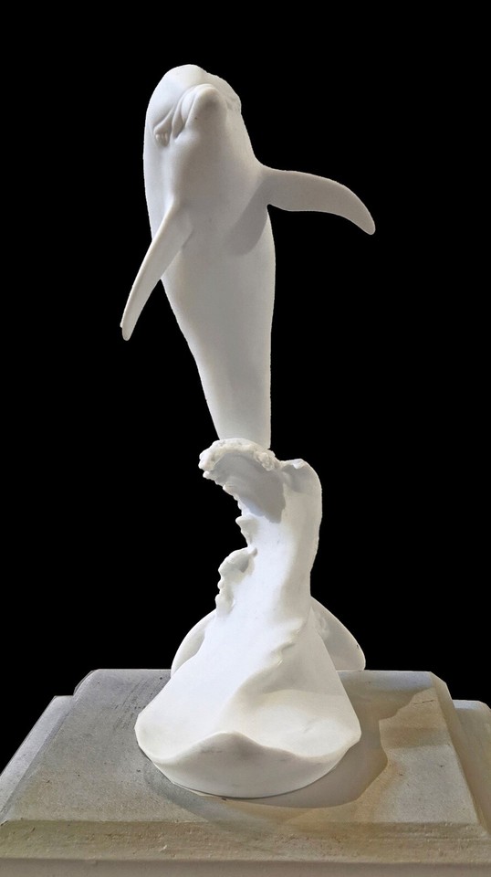 AK Kaiser #654 9" Leaping Dolphin, Matte Finish Porcelain Crown AK ...