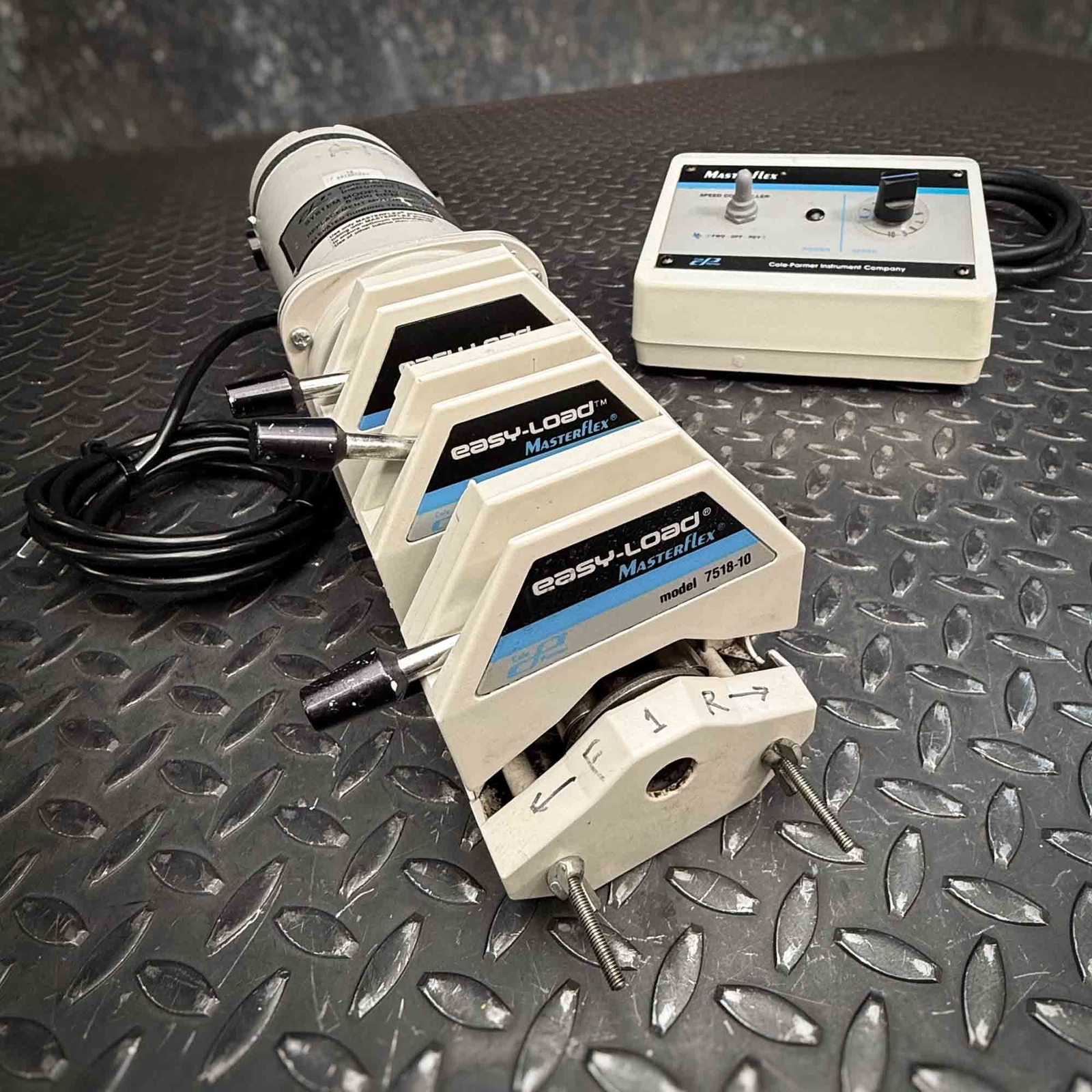 Masterflex Pump Drive 7553-71, 7553-70 Controller, 7518-10 Heads | eBay