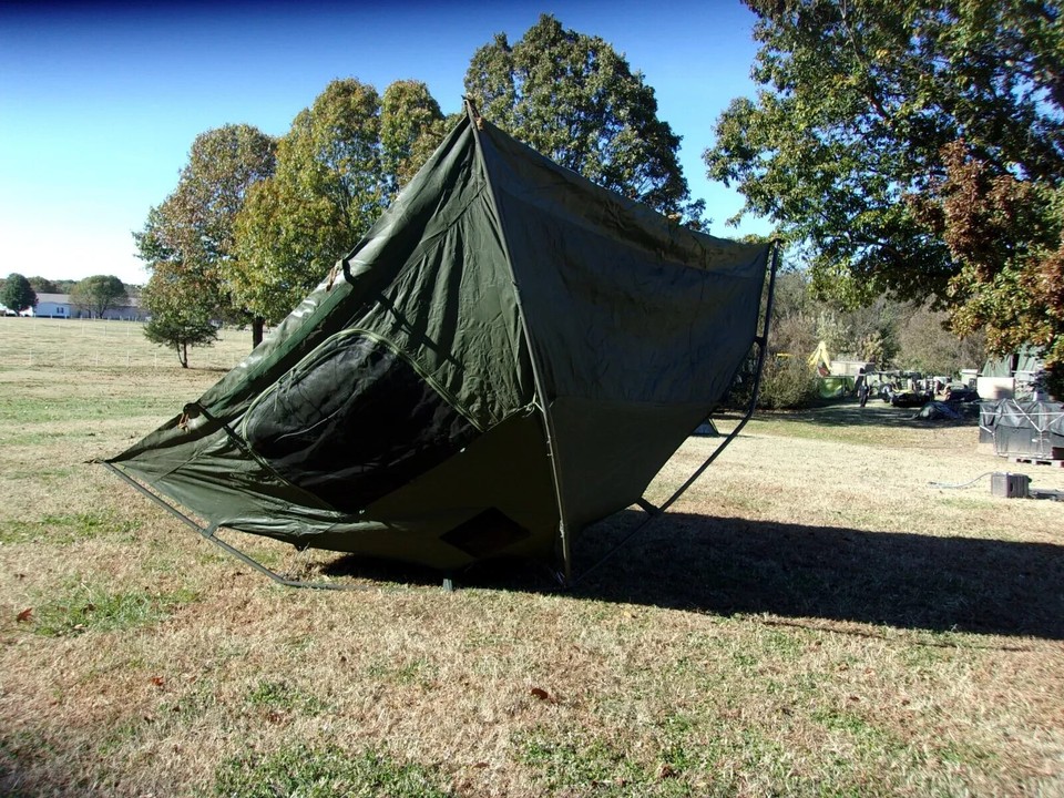 MILITARY SURPLUS SOLDIER CREW TENT GOOD CONDITION CAMPING 10 X10 ...