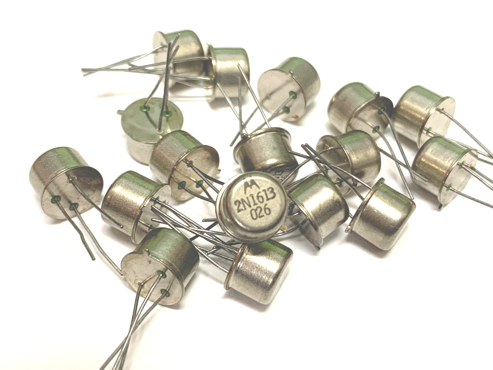 2N1613 NPN (ECG128) 50V 0.5A TO-39 New Original MOTOROLA LOT OF 2 | eBay