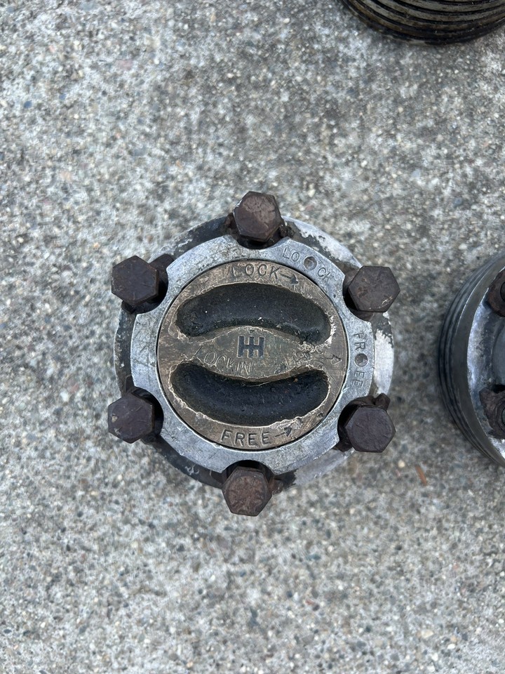 Willys MB Ford GPW WW2 Jeep Warn 10 Spline Locking Hubs. CJ2A CJ3B CJ ...