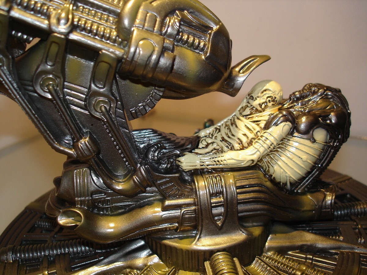 Comparaison Avec Le Jockey Spatial Alien Prometheus Space Jockey Or