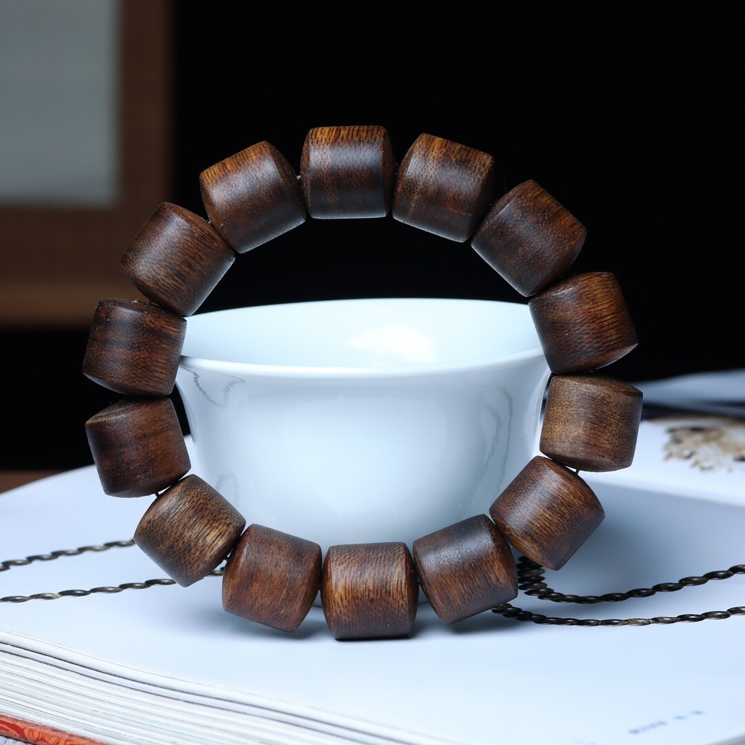 Tibetan Himalayan Ancient eaglewood wood Old Talisman bracelet Beads ...