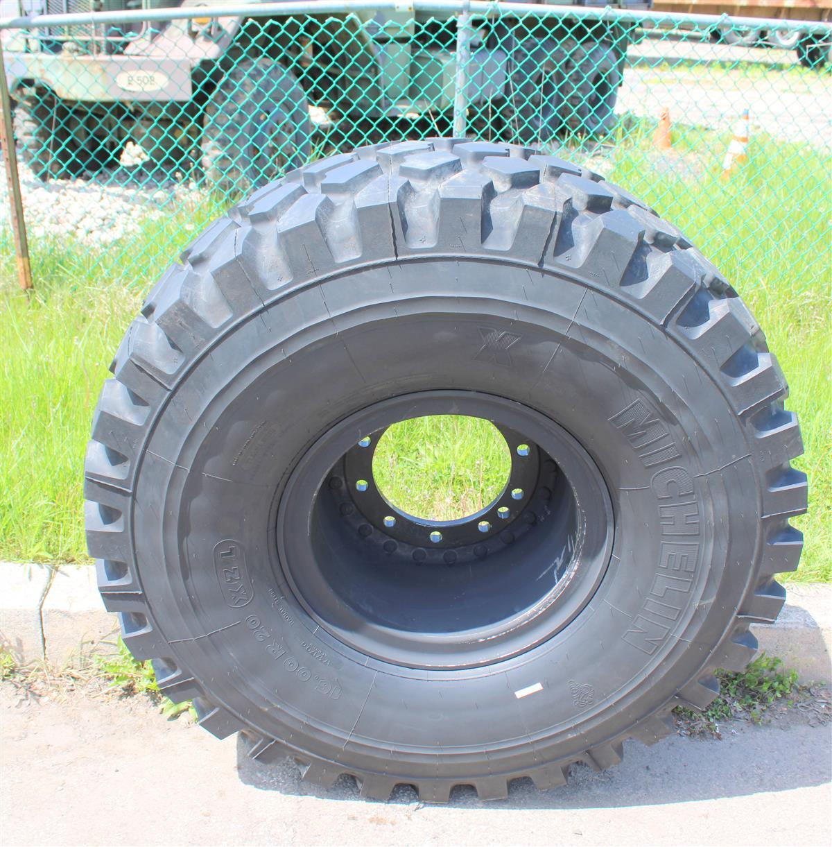Michelin 16.00R20 XZL Tire 90% Tread on Hutchinson Aluminum Oshkosh M ...