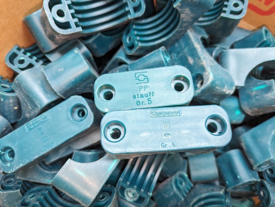 Box of STAUFF Clamp Bodies for Pipe, Hose, Conduits, Gr. 5 & 6 ...