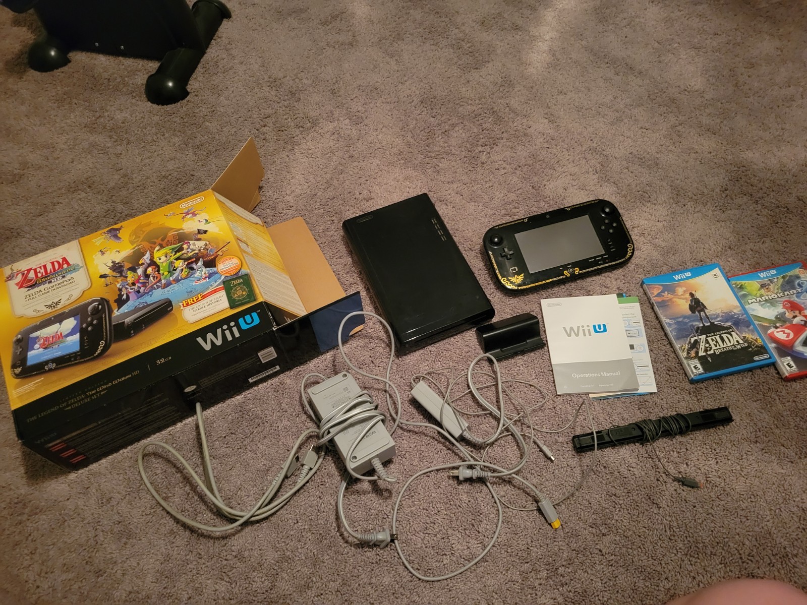 Nintendo WiiU Console 32GB Legend of Zelda WIND WAKER EDITION HD Deluxe ...