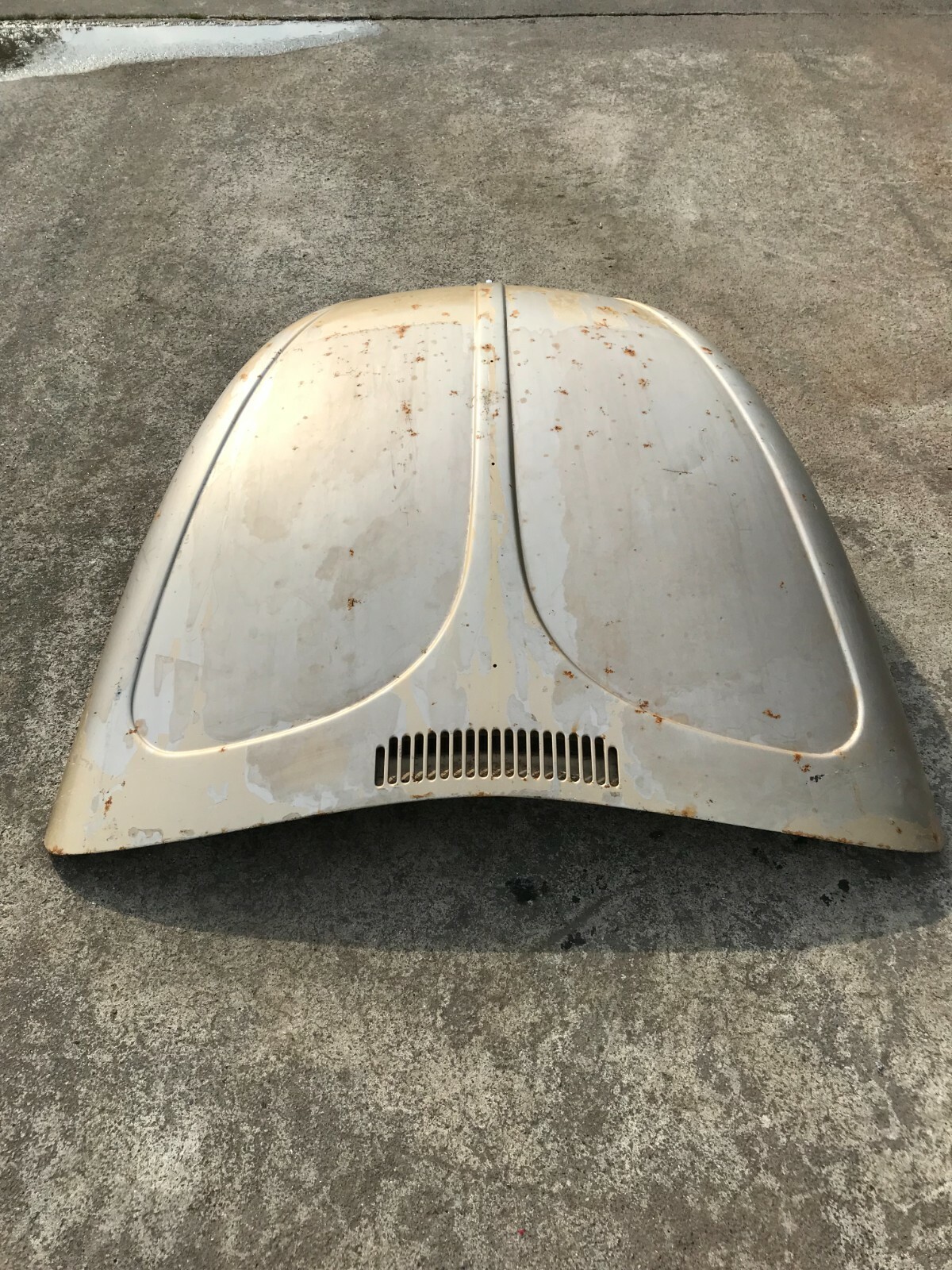 Classic VW beetle bonnet 1300/1500 models with vents. Solid imported ...