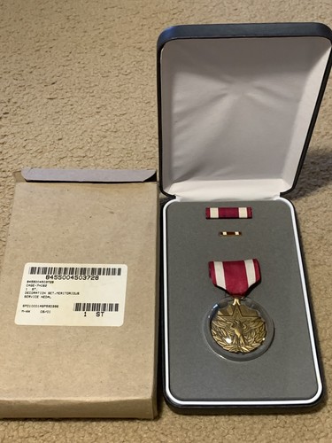 US Meritorious Service Award medal set with ribbon bar and lapel pin in ...