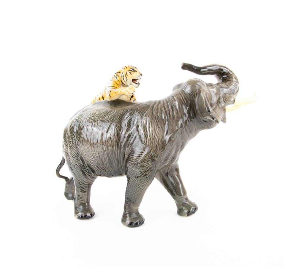 BESWICK 'ELEPHANT AND TIGER' LARGE ARTHUR GREDINGTON FIGURE MODEL 1720 ...