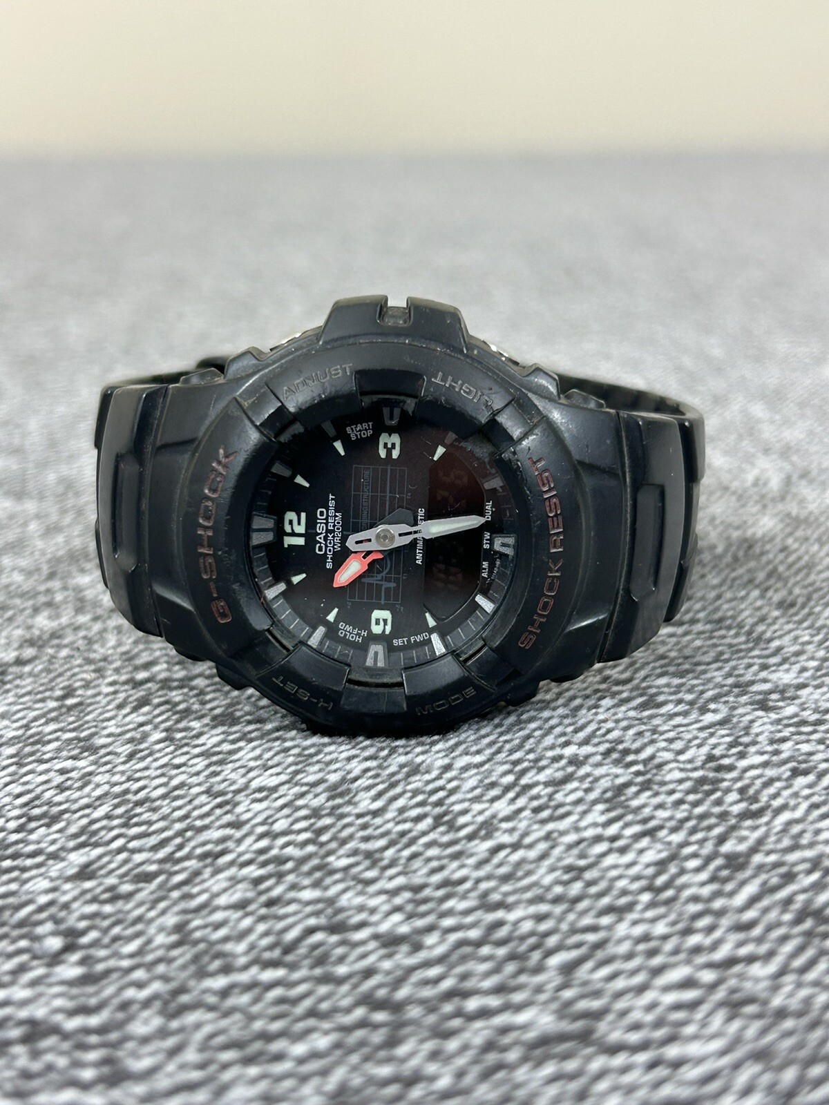 Casio G-Shock Watch Men WR 200M Black Analog Digital 5158 G-100