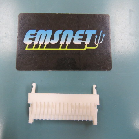 DELPHI 15305371 Qty of 50 per Lot Micro-Pack 100W Header 32 Way Natural ...