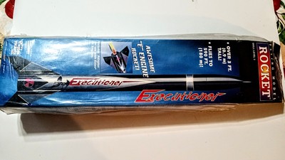 Estes Executioner Flying Model Rocket Kit OOP. | eBay