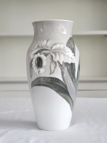 1960 Royal Copenhagen Porcelain Vase w/ Orchid Pattern #2640 - 13 ...