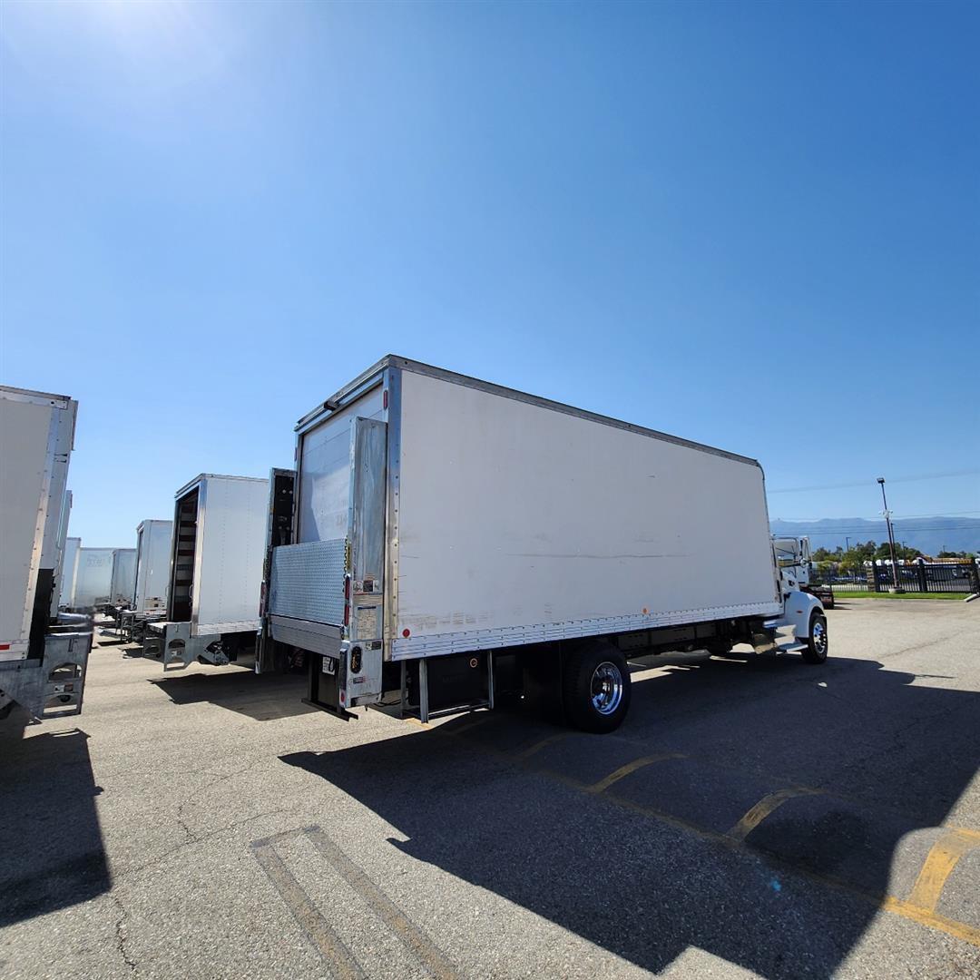 non cdl PETEBILT 26FT BOX TRUCK CUMMINS FREIGHTLINER INTERNATIONAL HINO ...