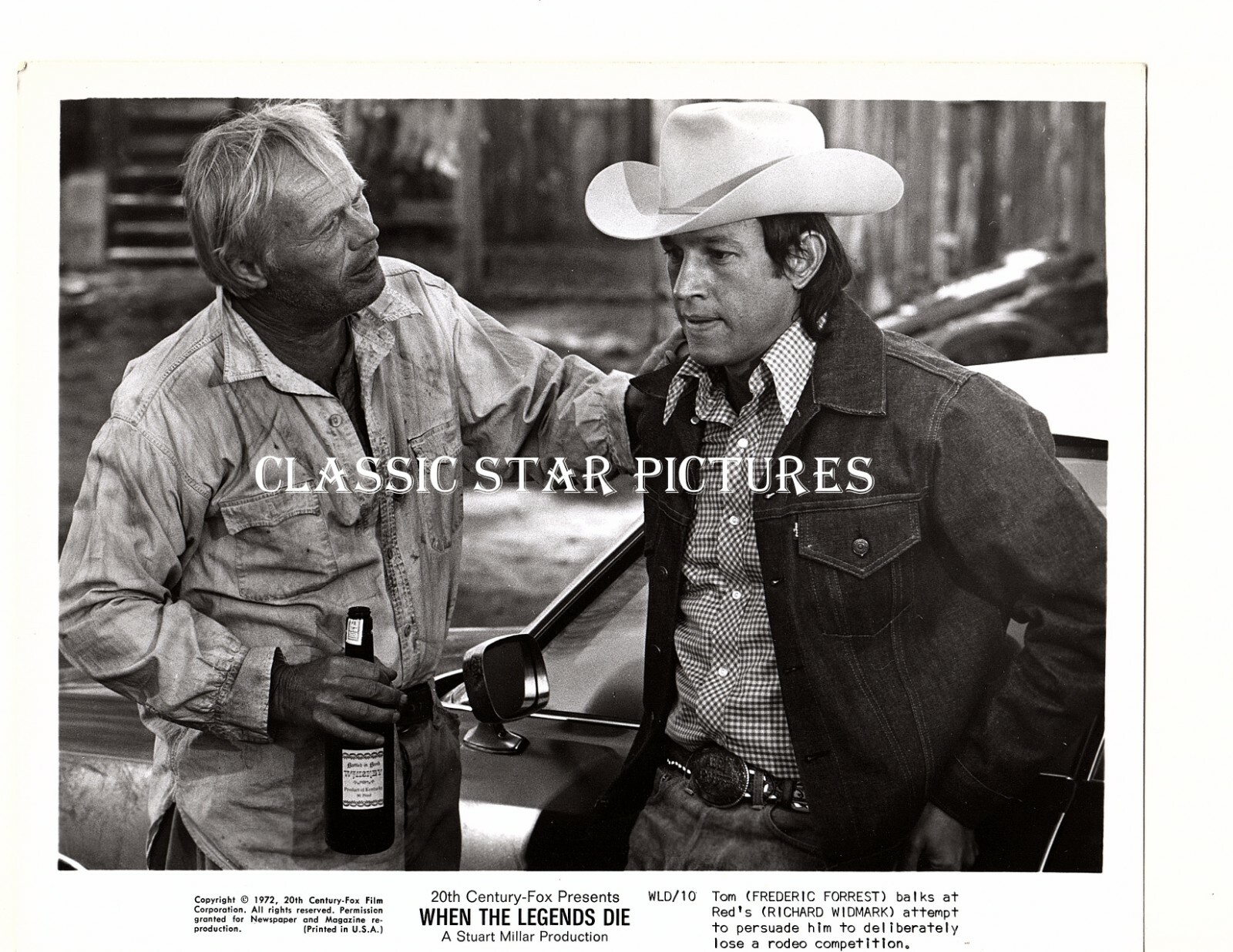 Tom Frederic Shirtless