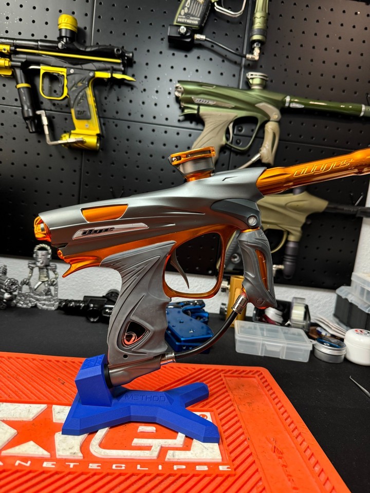 Orange/Silver Dye DM12 paintball marker bob long autococker planet ...