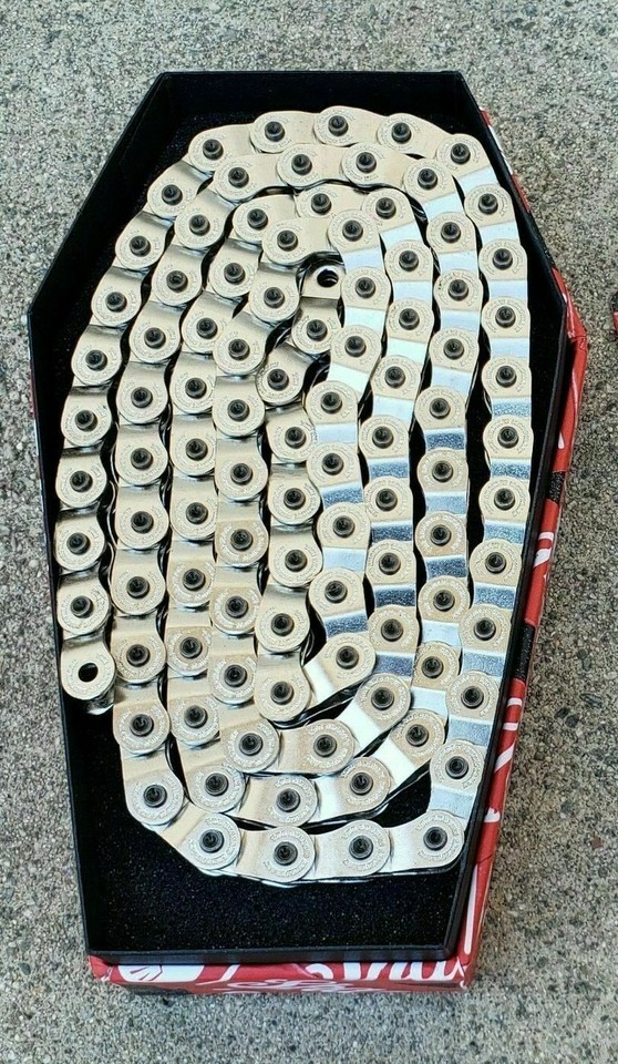 The Shadow Conspiracy Interlock V2 Half Link 1/8" Chain BMX Bike Chains ...