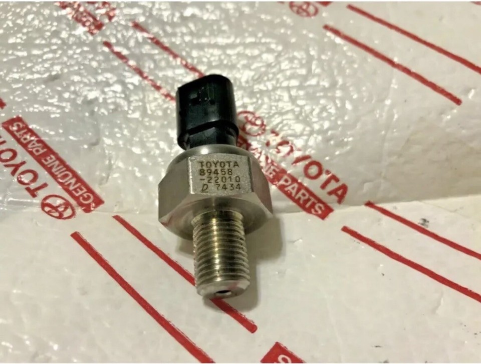 2007-2017 Lexus LS460 GS460 Fuel Pressure Sensor | 89458-22010 ...