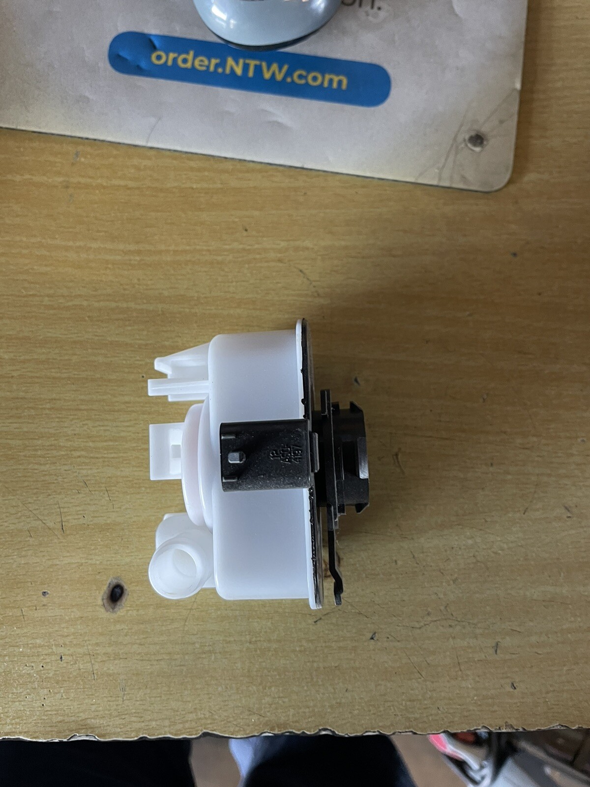 4891729AA Evaporative System Integrity Module Detector Mopar OEM Jeep ...