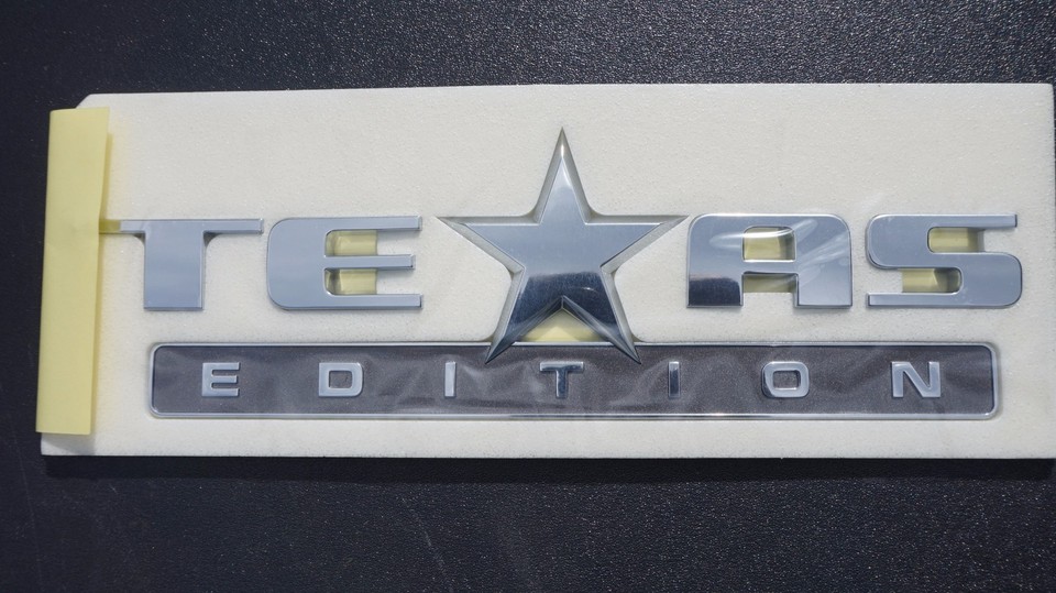 NOS GM 2007-2013 Chevy GMC Silverado Tahoe Texas Edition Nameplate ...