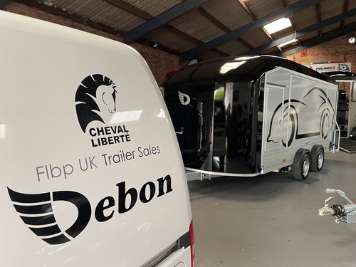 Debon C1000 Roadster Enclosed Car Transporter 3500KG Box Trailer *In ...