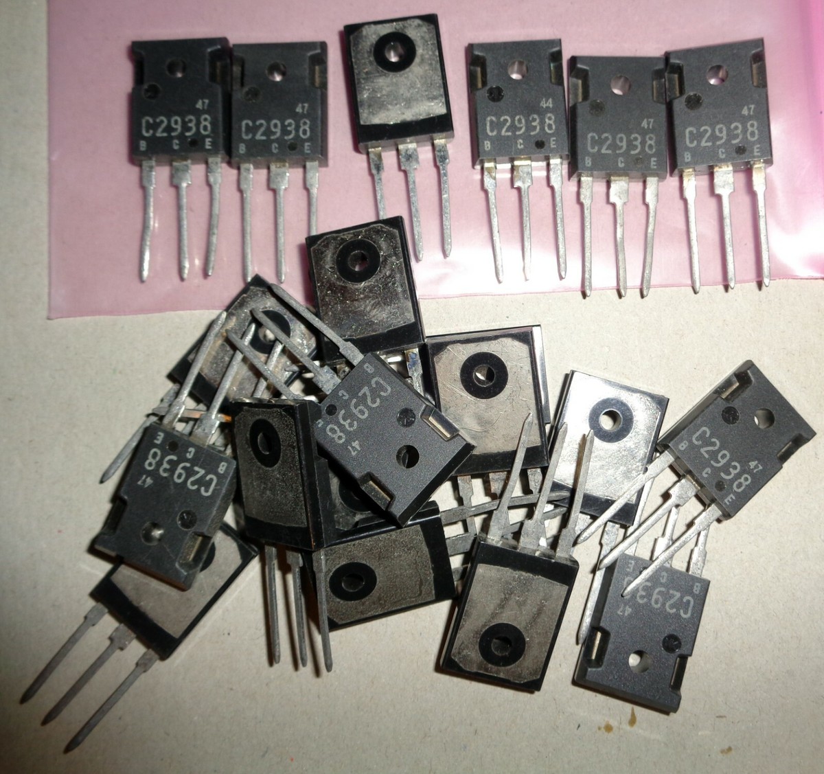 100 Transistor Circuits 100% New And Original 2SC4024 C4024 TO 220F