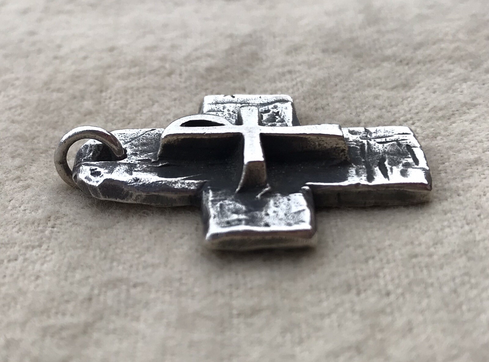 JAMES AVERY RETIRED 1973 3D HEAVY CARVED CHI RHO PAX … - Gem