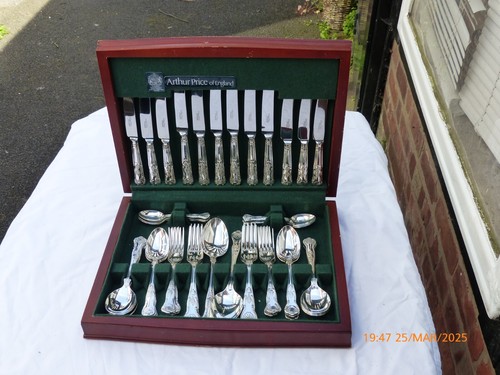 44 PIECE ARTHUR PRICE SILVER PLATE KINGS PATTERN CUTLERY CANTEEN SET ...