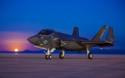 Aircraft vehicle military lockheed martin f35 Custom Gaming Mat Desk ...