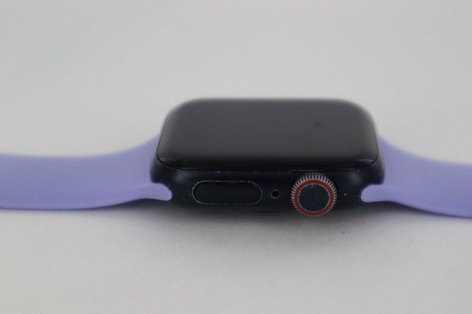 Apple Watch SE 2nd Gen. (GPS+Cellular) 40mm - Purple Band - A2726 ...
