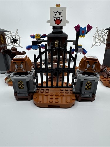 LEGO Super Mario: King Boo and the Haunted Yard Expansion Set (71377 ...