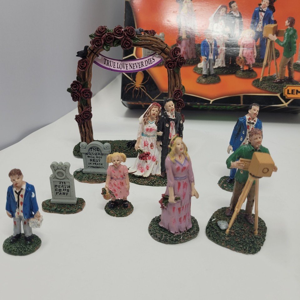 2022 LEMAX SPOOKY TOWN HALLOWEEN ZOMBIE WEDDING PARTY SET OF 9 | eBay
