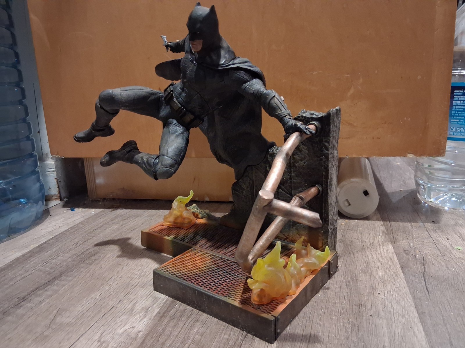 DC Gallery Justice League Batman PVC Diorama Statue Diamond Select Ben ...