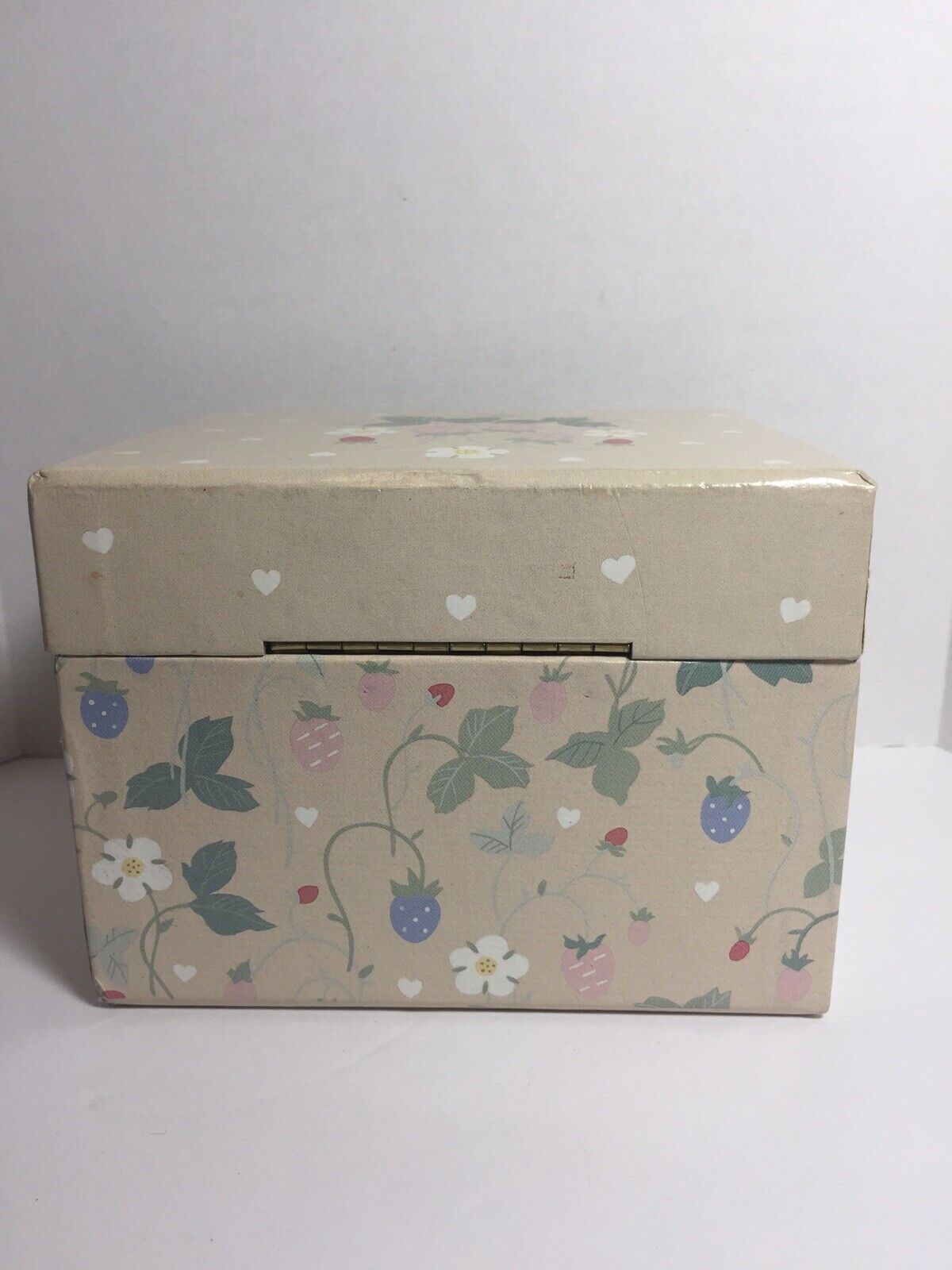 VTG 1987 Hallmark Cardboard Recipe Box Floral Berries Hearts Strawberry ...