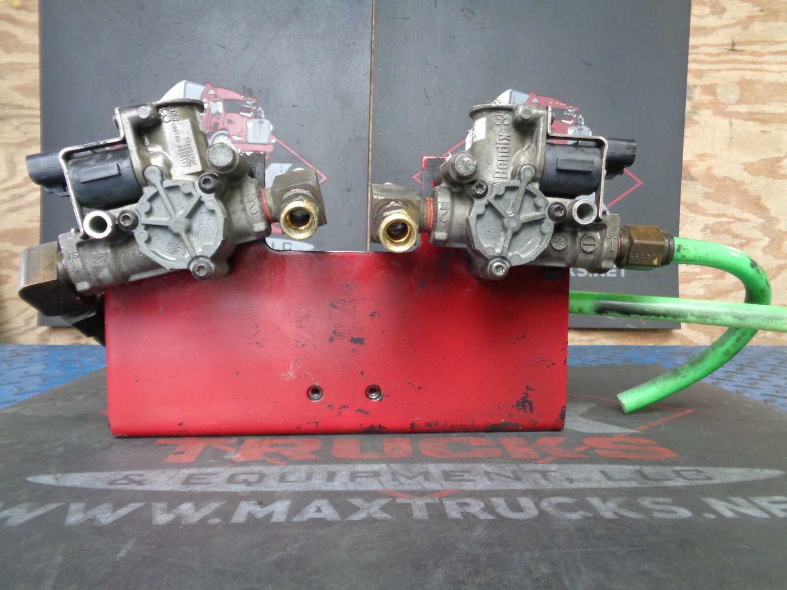 2005 INTERNATIONAL 9400I MODULATOR VALVE PART NO. 3541969C2 | eBay