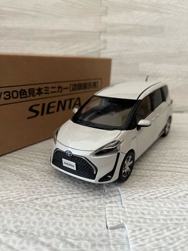 1/30 New Sienta Sienta Late el for Color Sample Mini Car White Pearl ...