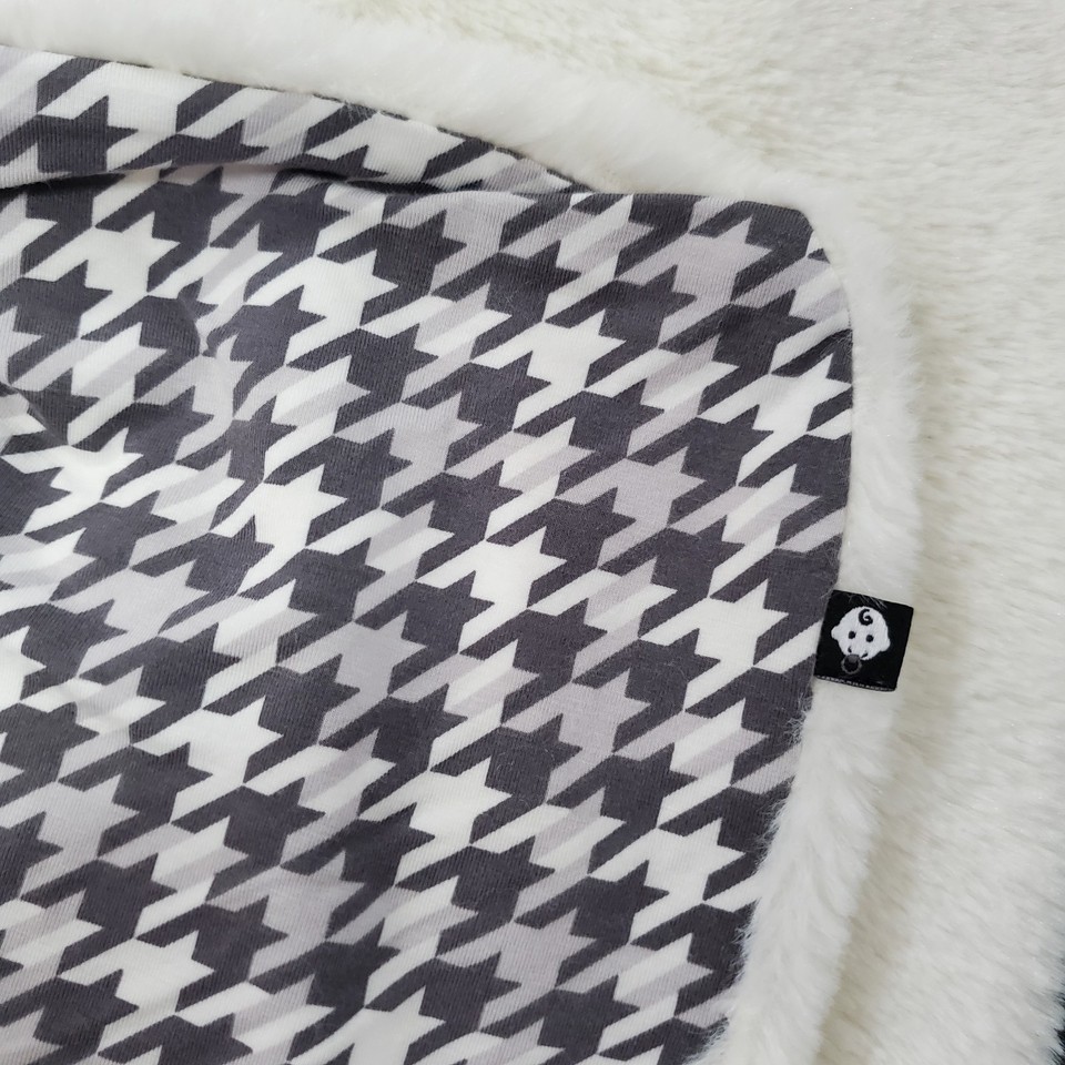 Sweet Bamboo Gray Houndstooth Big Kid Faux Fur Layered Plush Throw ...